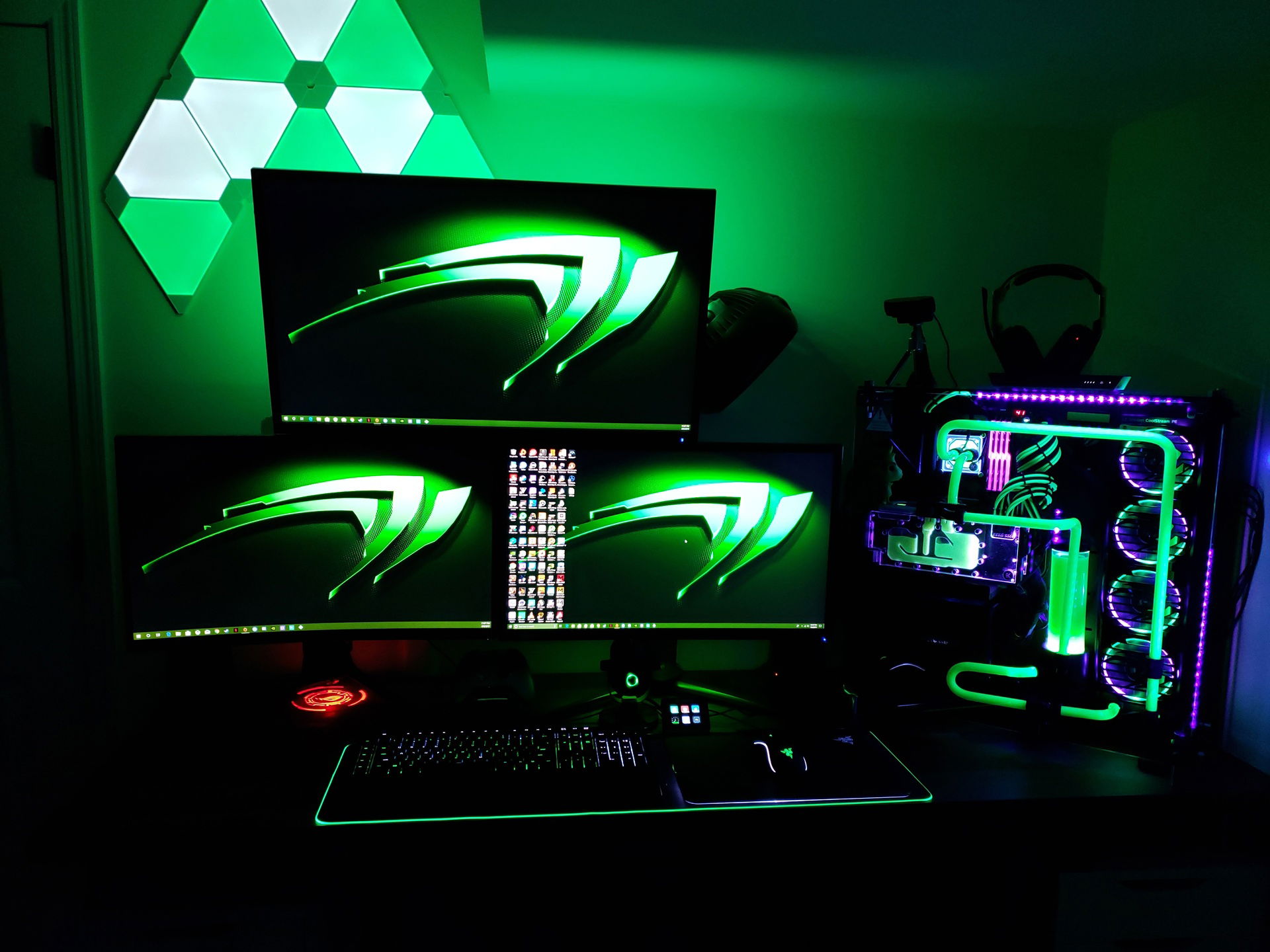 The UV Grinch Build » builds.gg