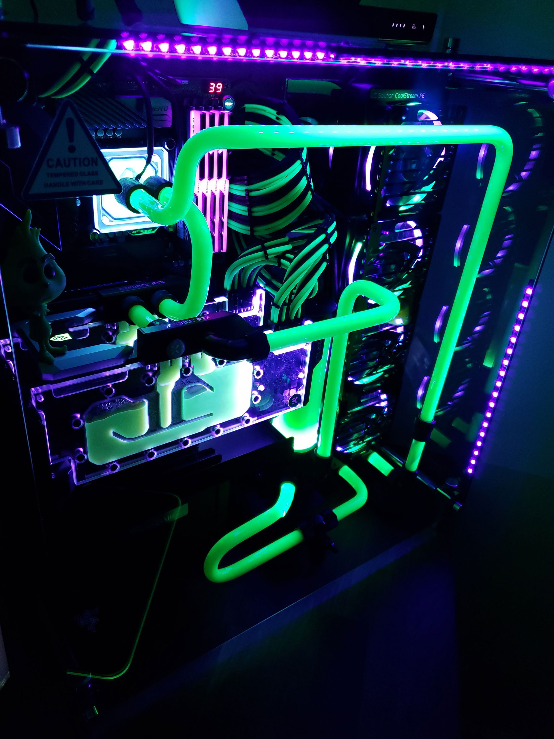 The UV Grinch Build » builds.gg