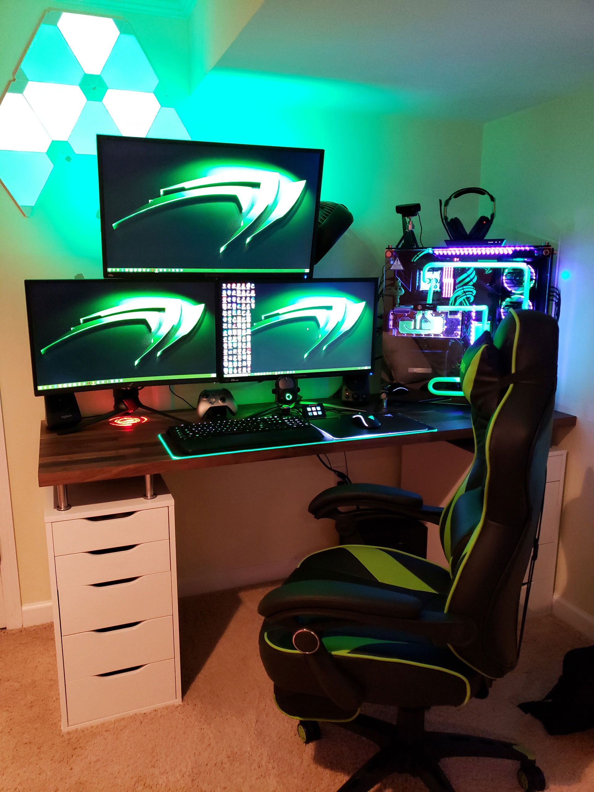 The UV Grinch Build » builds.gg