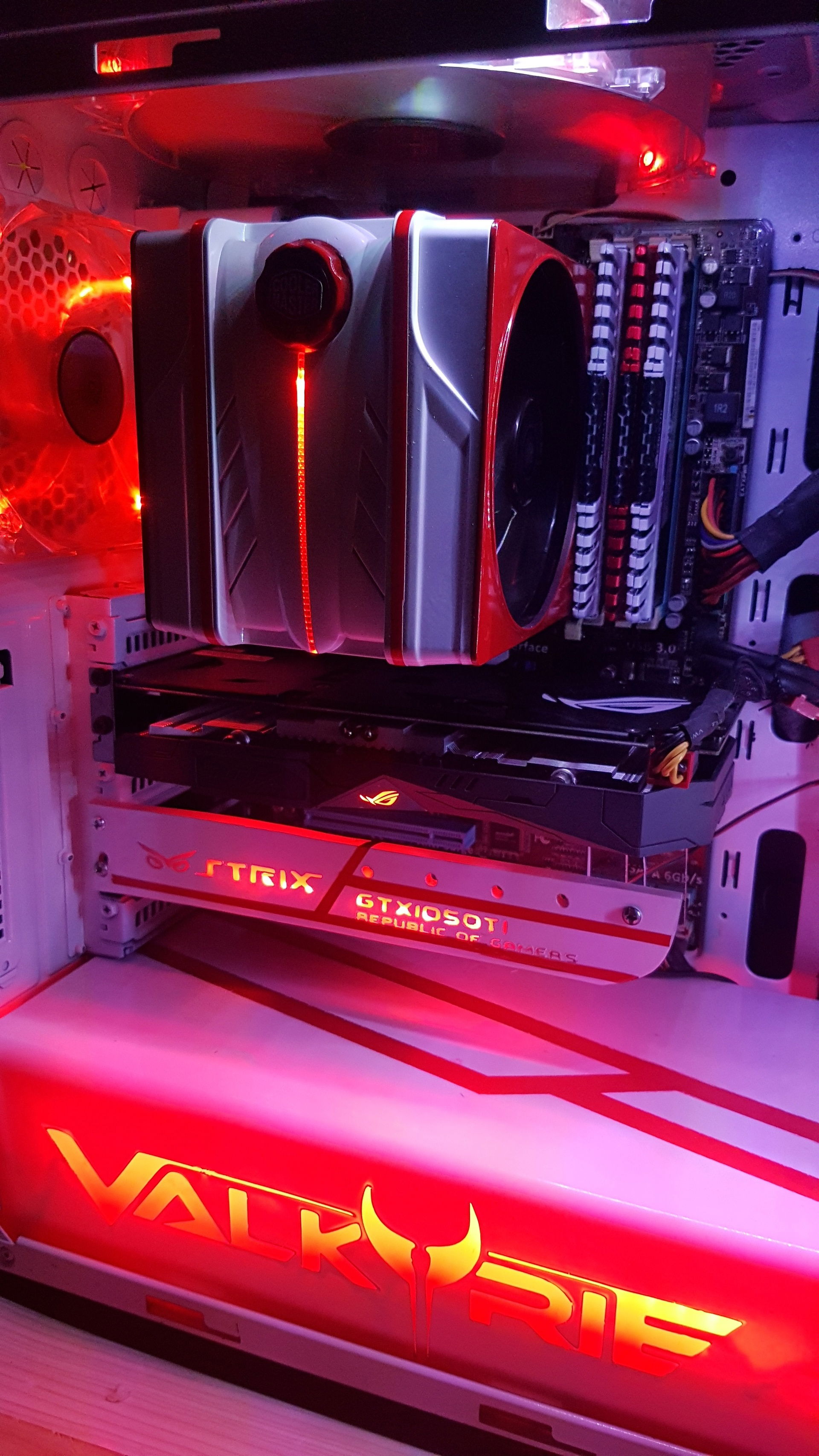 ROG VALKYRIE » builds.gg