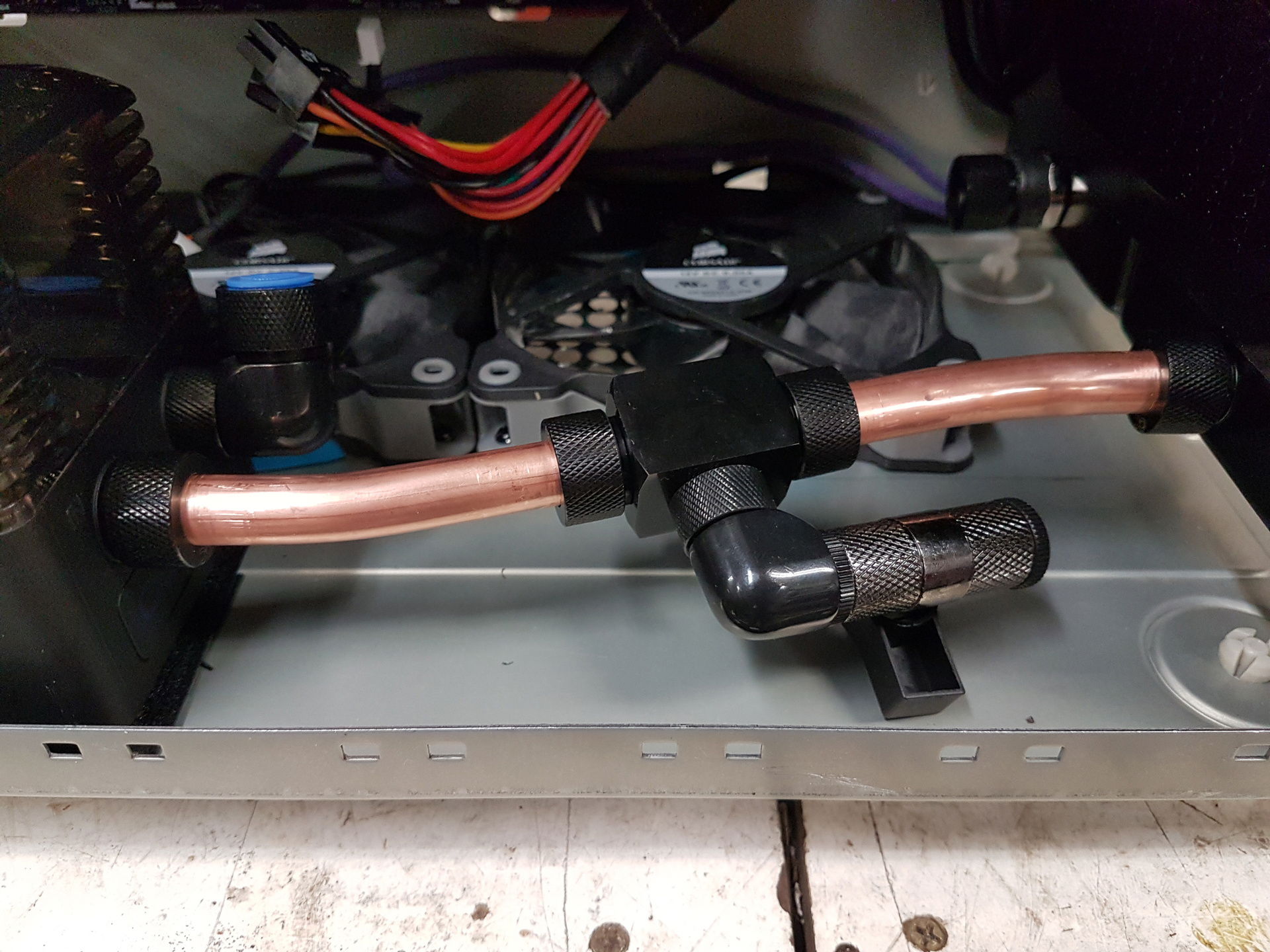 Dell PowerEdge 2200 2019 edition » builds.gg