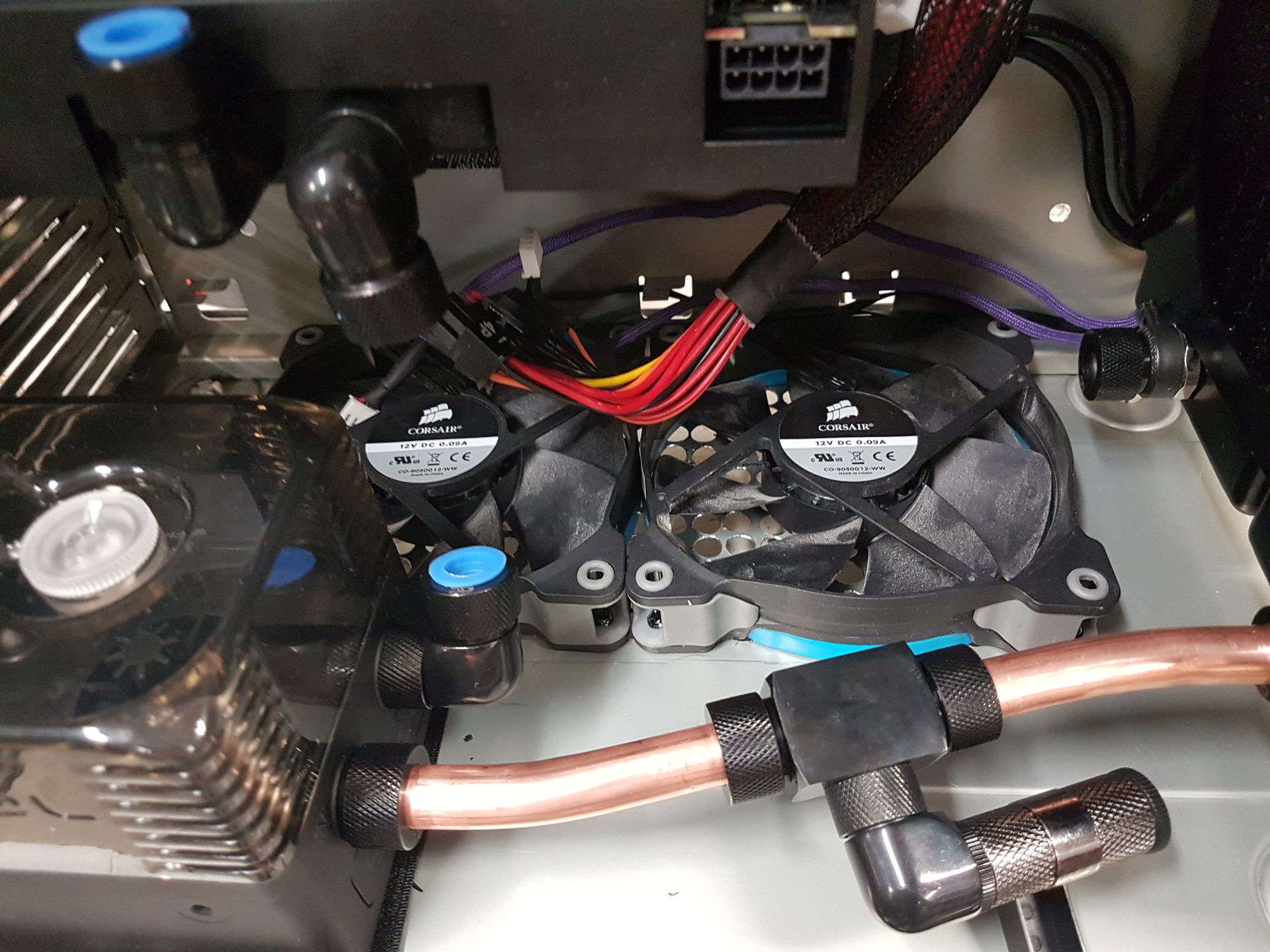 Dell PowerEdge 2200 2019 edition » builds.gg