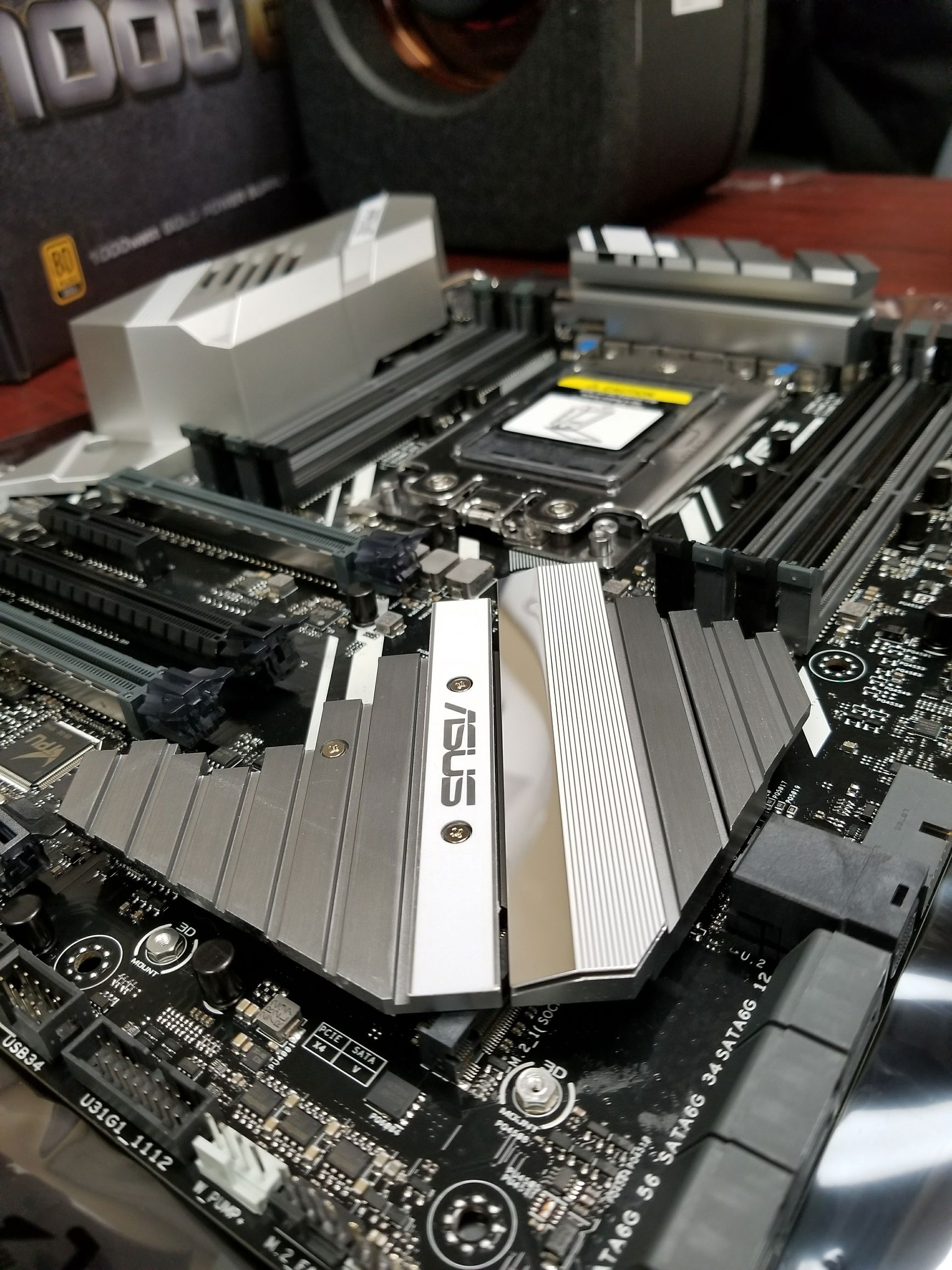 BROTHERS IN ARMS | DUAL THREAD-RIPPER WORKSTATIONS » builds.gg