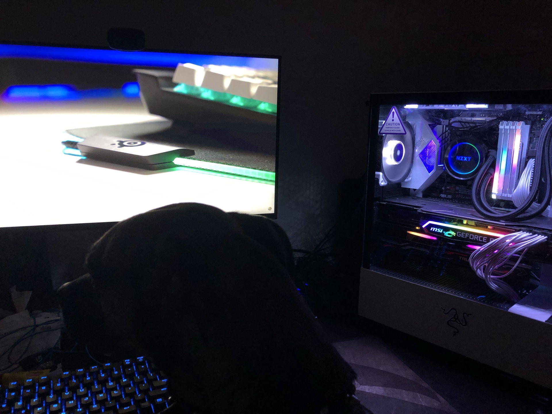 My 2019 Complete Gaming Setup Including Peripherals and Accessories ...