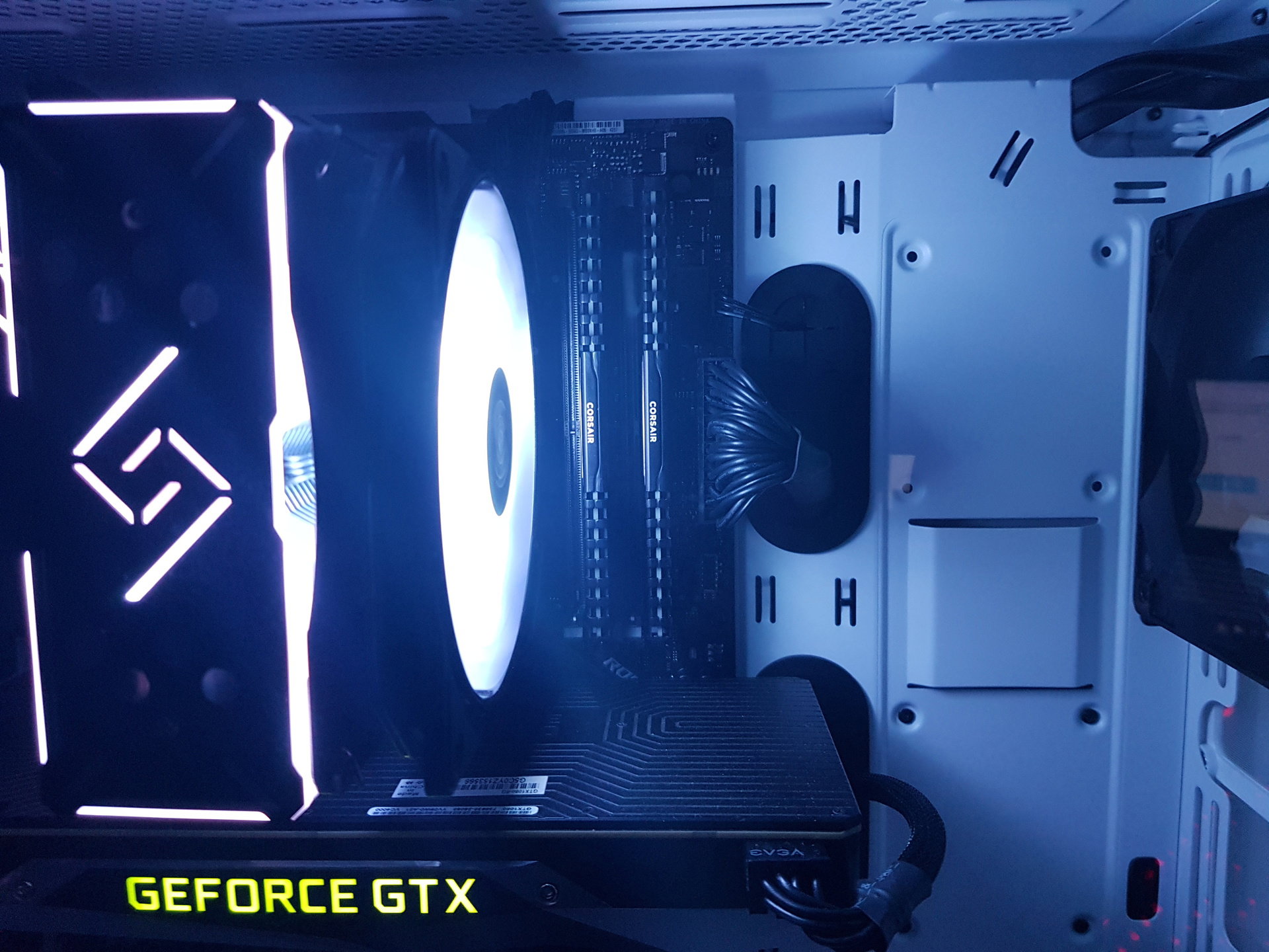 The Asus/Corsair Hybrid » builds.gg