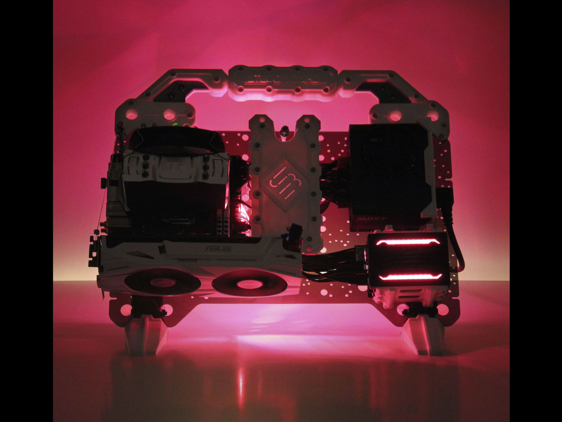 STEGO BOARD Cyber Punk Air Cooled PC » builds.gg