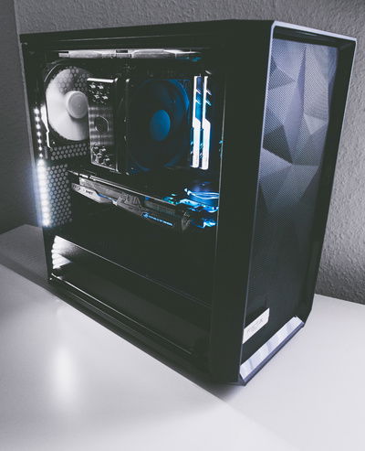 Lian Li Alpha 550 Review Build » builds.gg