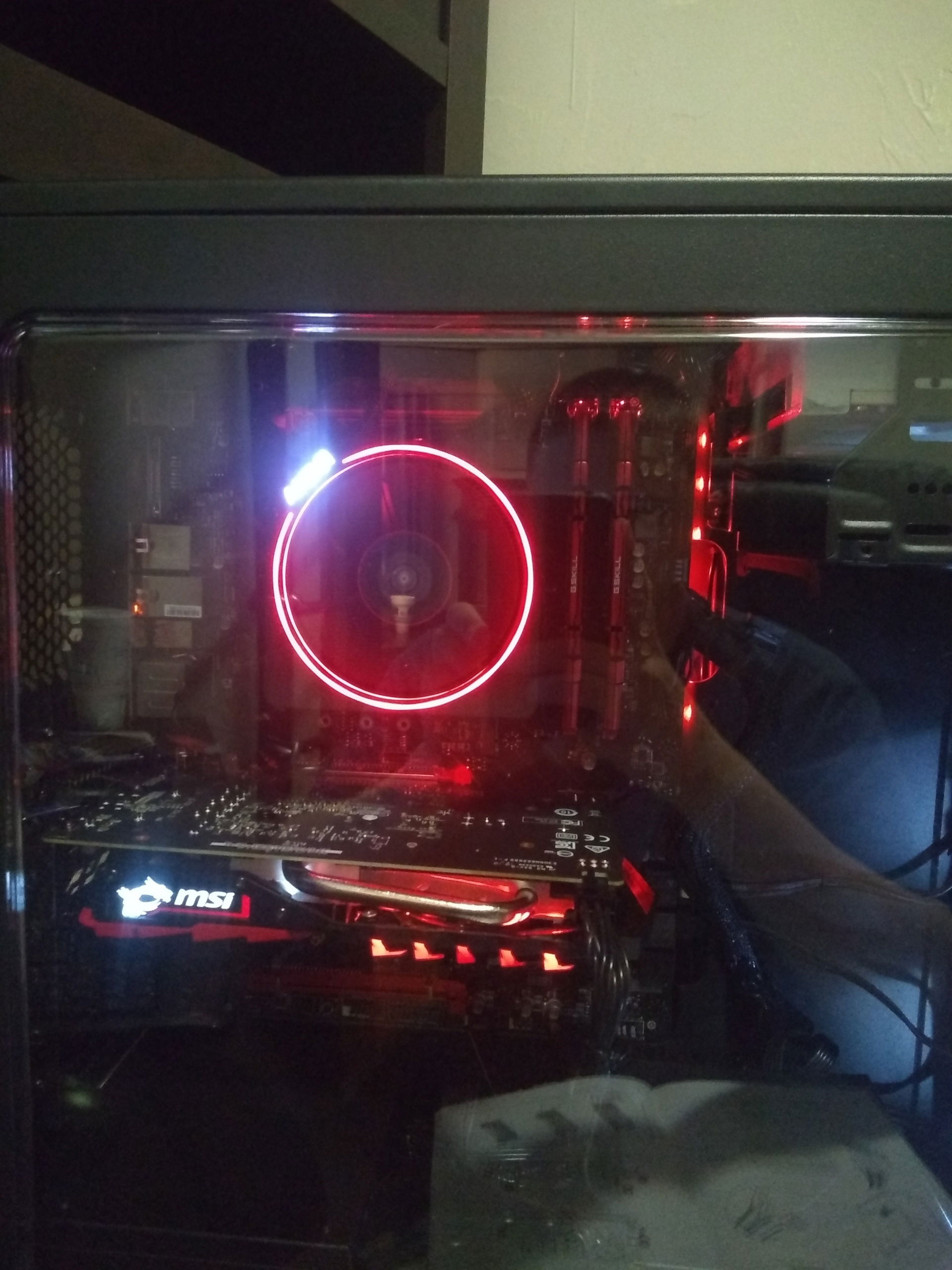Red AMD Build » builds.gg