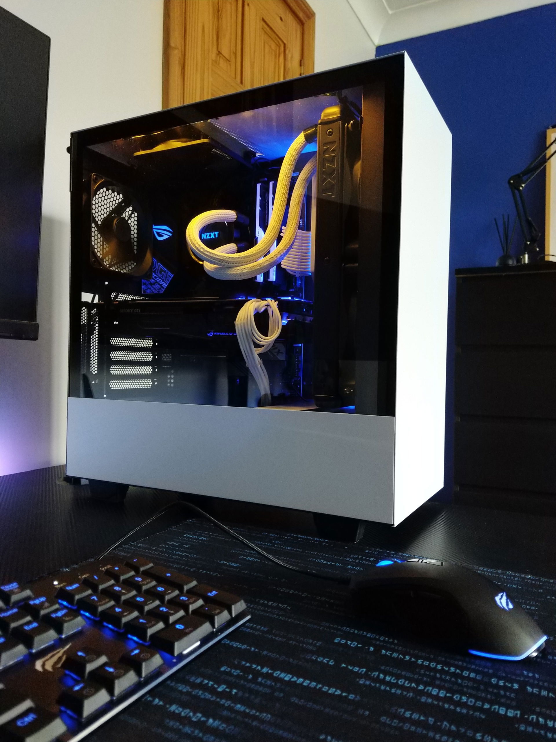 Minimal first build » builds.gg