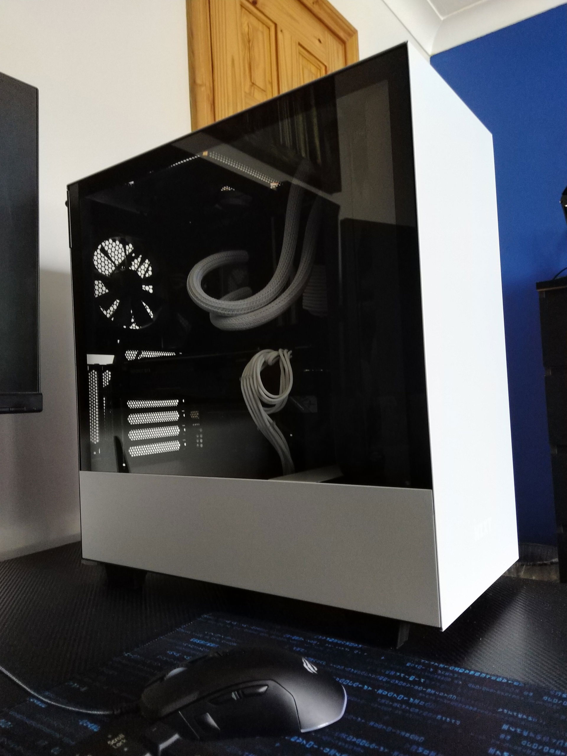 Minimal first build » builds.gg