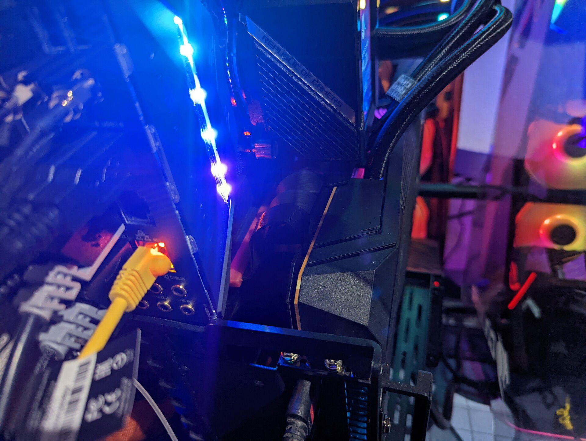 Hotrod Prime - Multi-Threaded Gaming Chassis » builds.gg