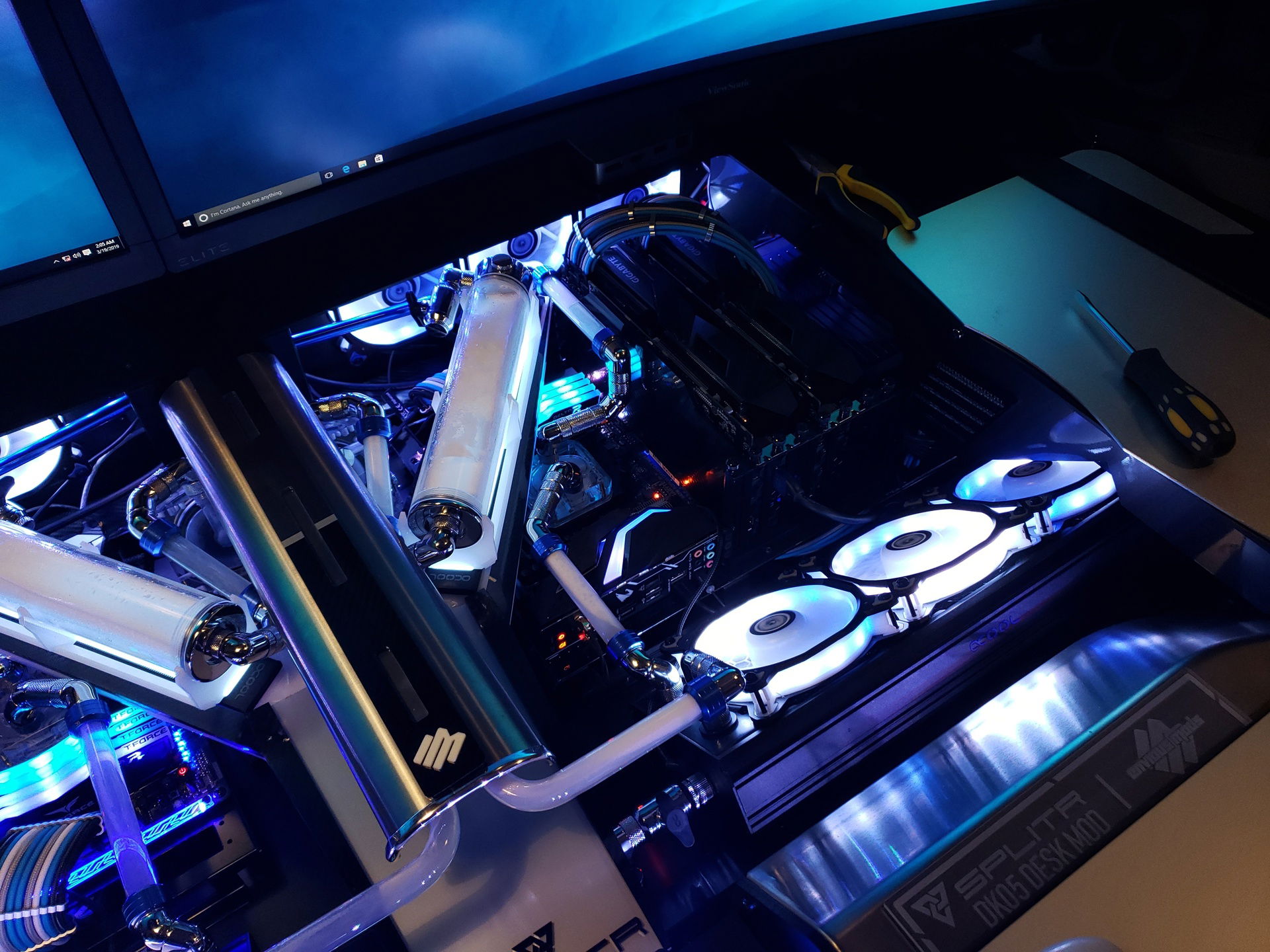 Splitr Dual PC Desk Mod! » builds.gg