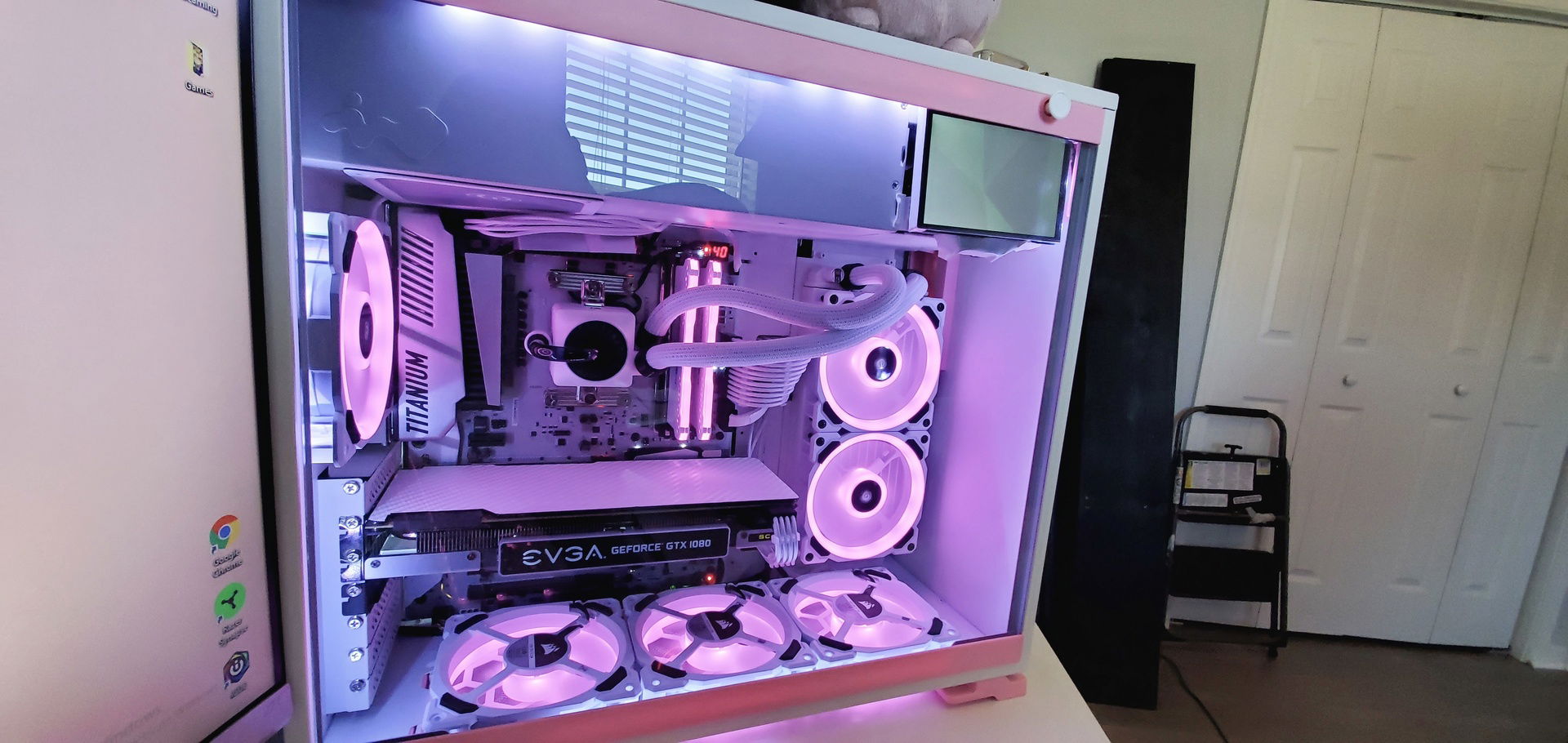 White and pink. » builds.gg