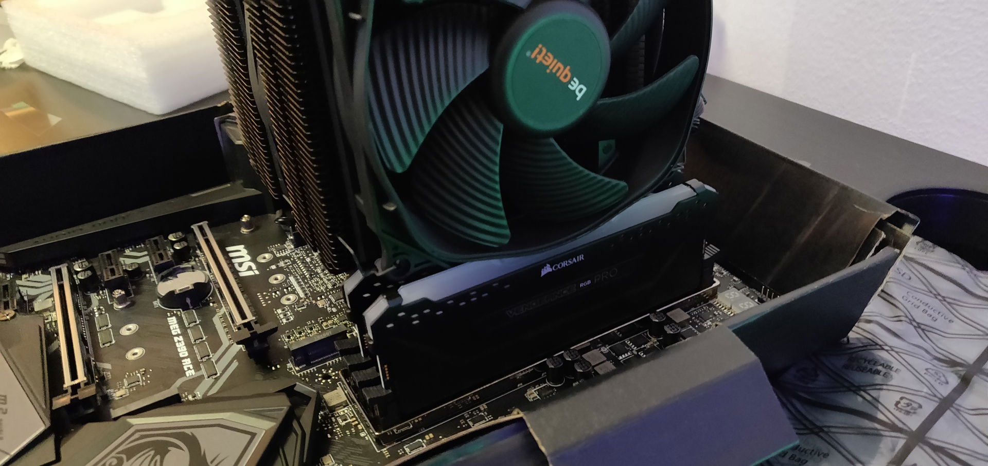 "Crystal Clear" - 2019 Gaming PC » builds.gg