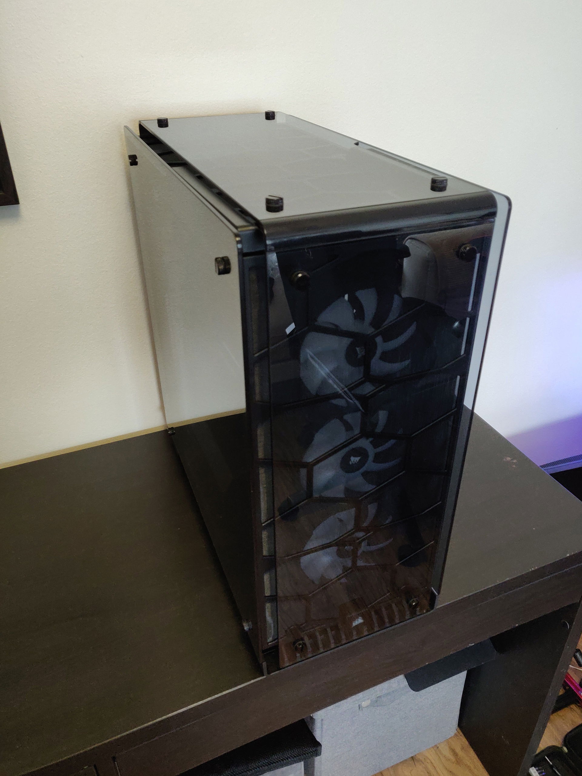 "Crystal Clear" - 2019 Gaming PC » builds.gg