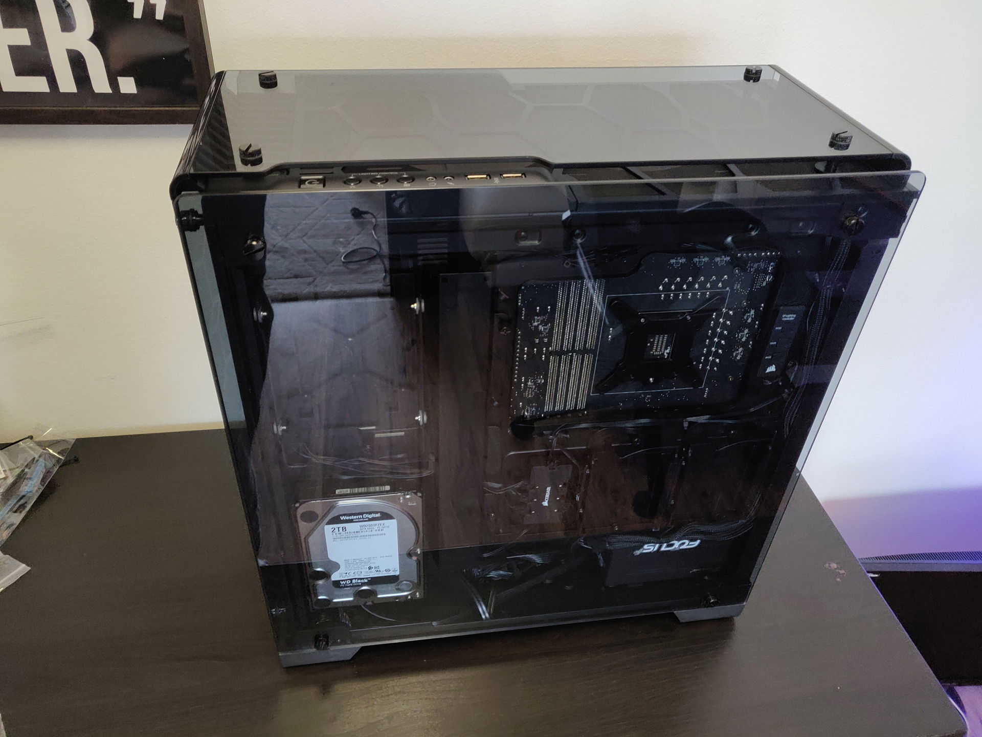 "Crystal Clear" - 2019 Gaming PC » builds.gg