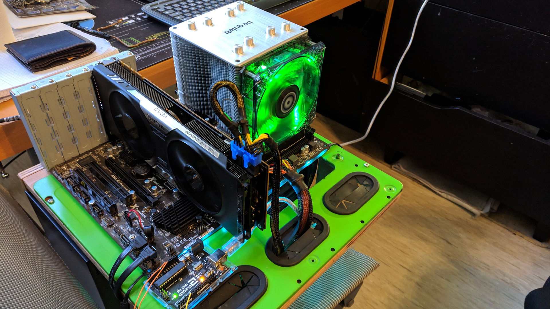 Little wooden Test bench with RGB » builds.gg