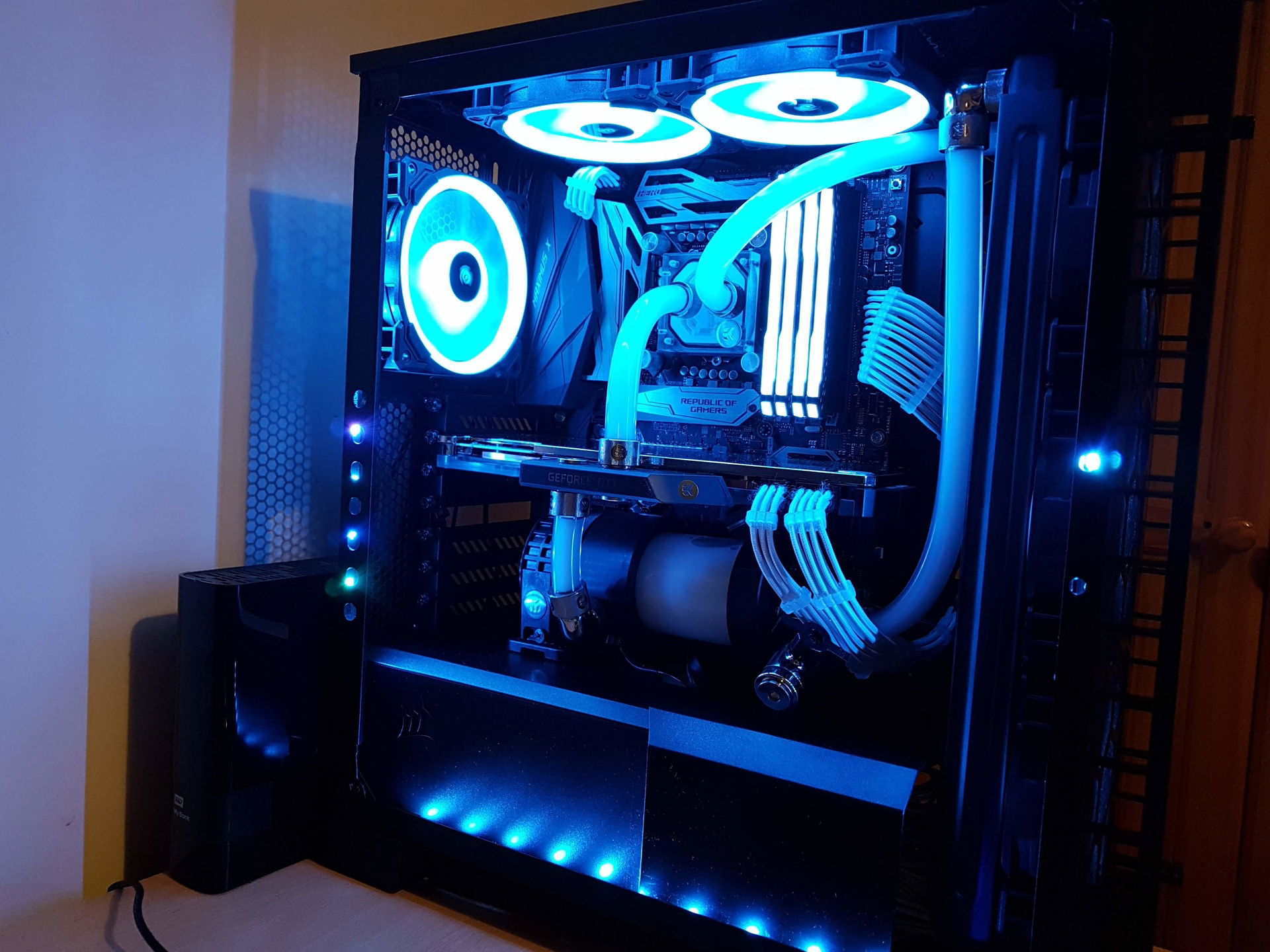 First custom water loop! » builds.gg