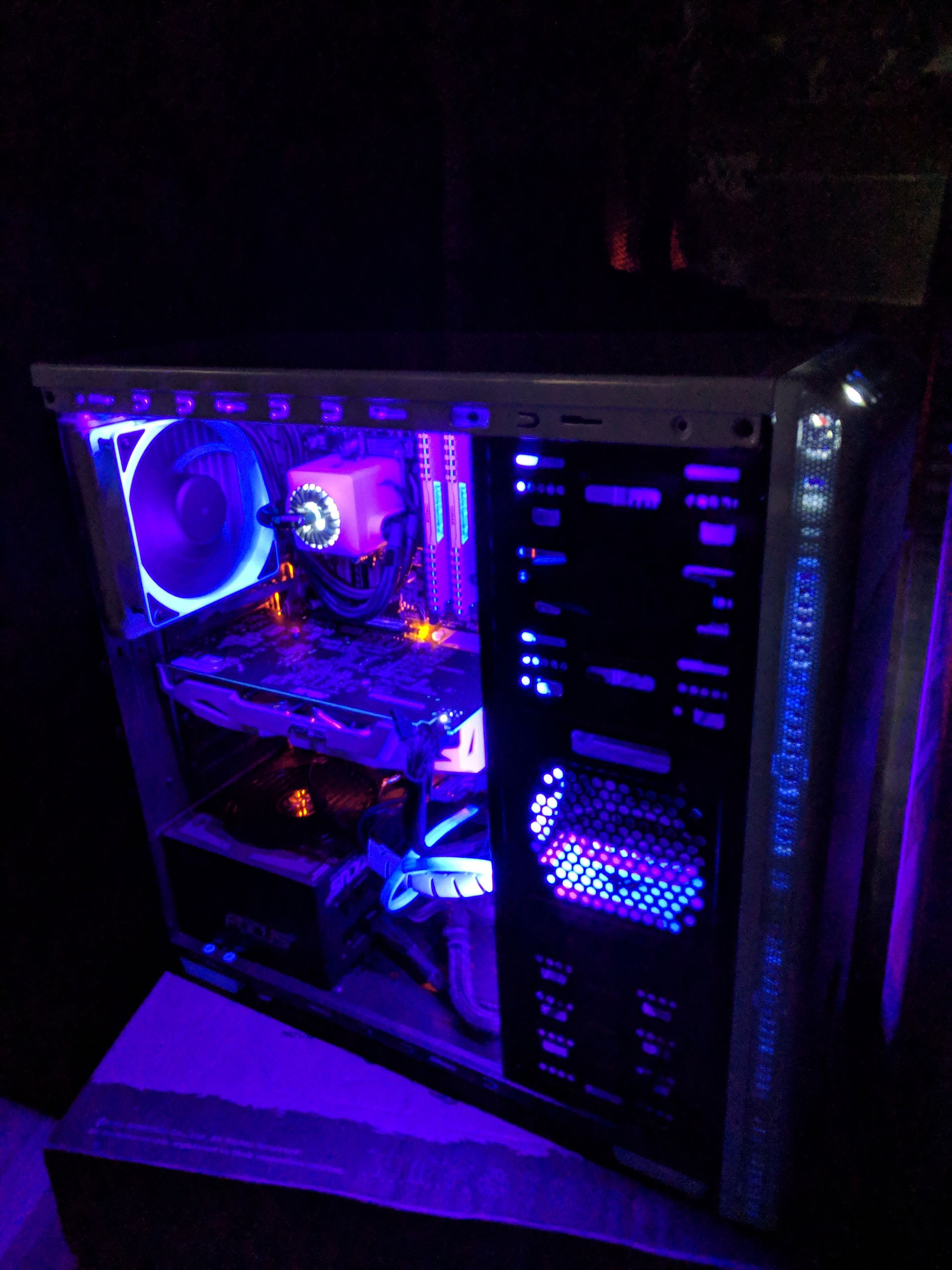 Black&White blacklight » builds.gg