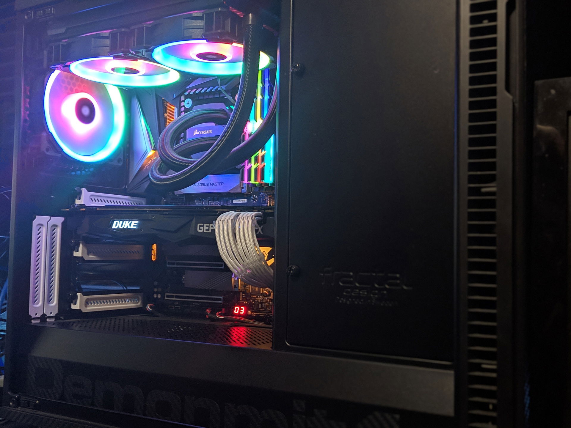 i9 9900k - GTX 1080ti - Fractal Design Define R6 » builds.gg