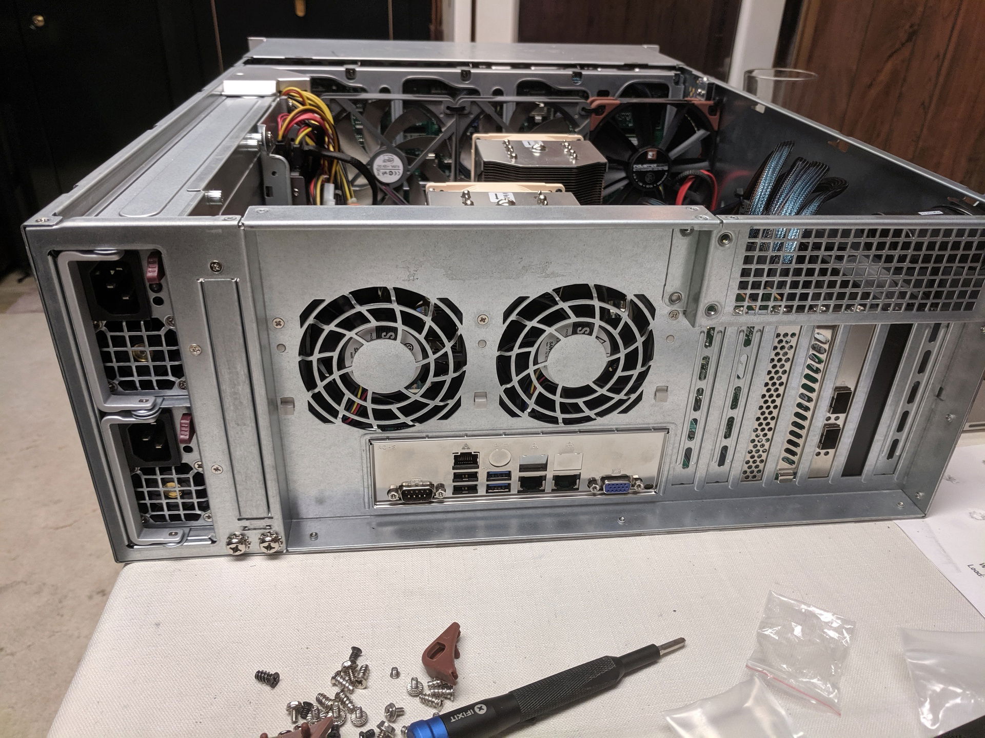 Home Game Server » builds.gg