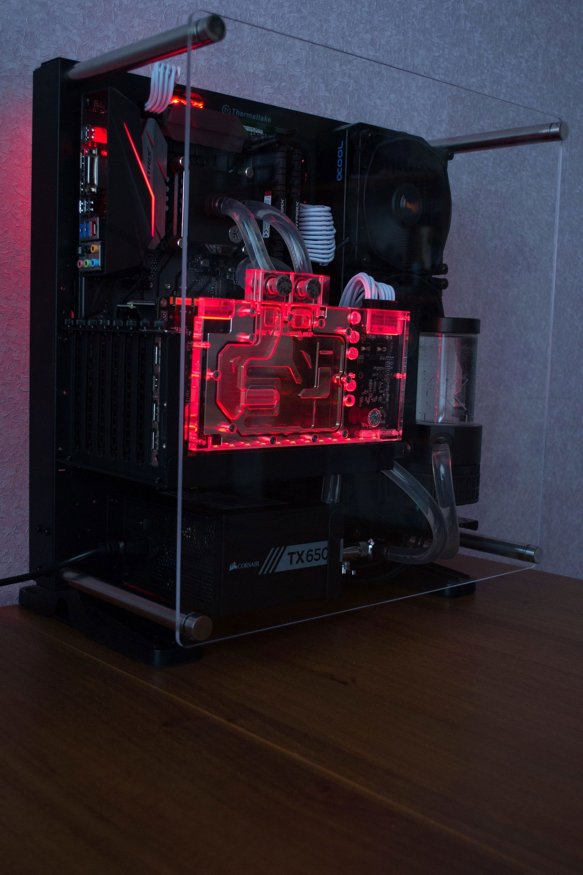 Custom water loop TT Core p3 » builds.gg