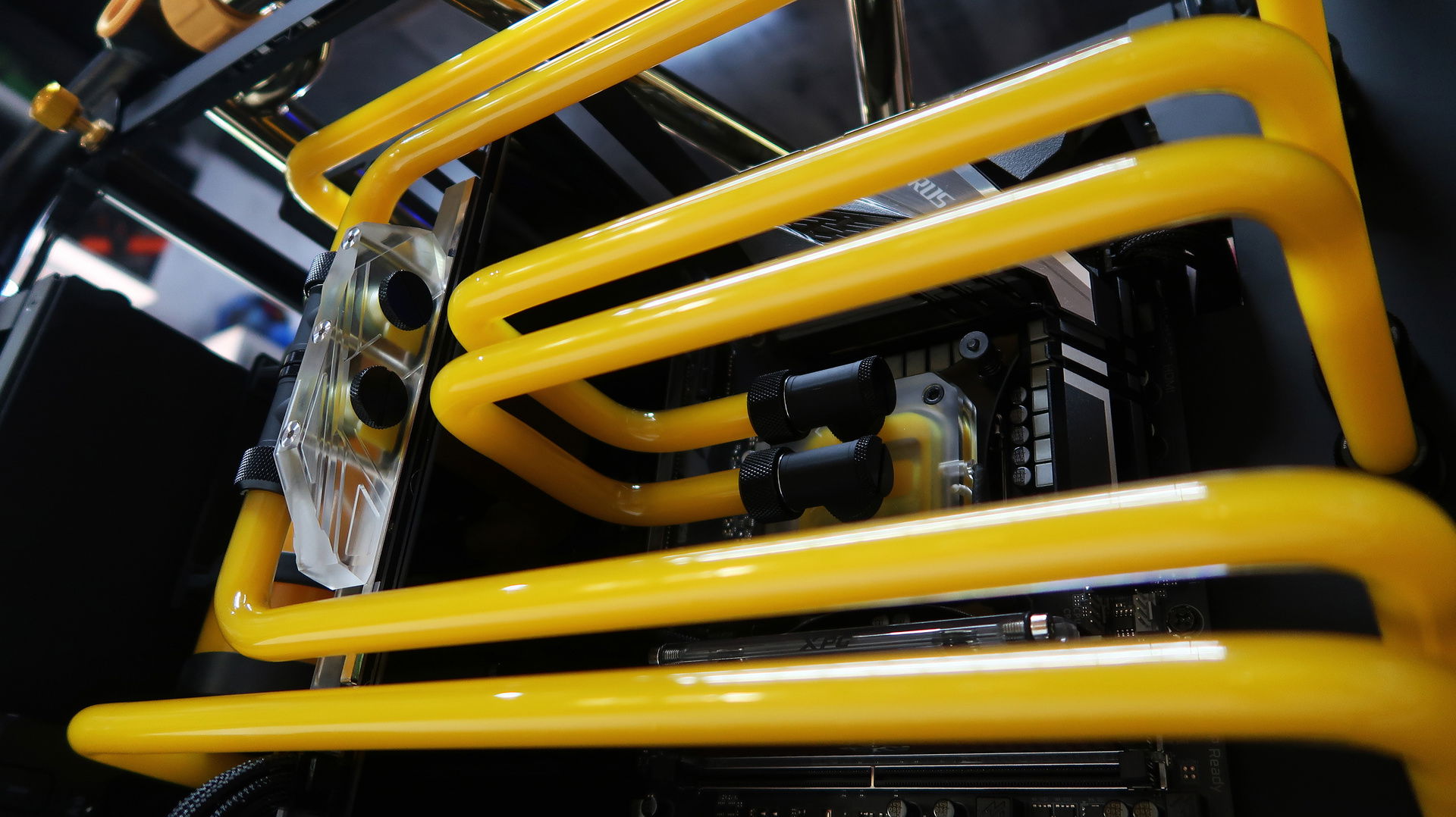 Custom Pc Build #59 " Amber " In-Win D-Frame 2.0 Gold Gaming Gaming Pc ...