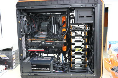 Lian Li O11 XL, custom loop, front distro plate, black & yellow » builds.gg