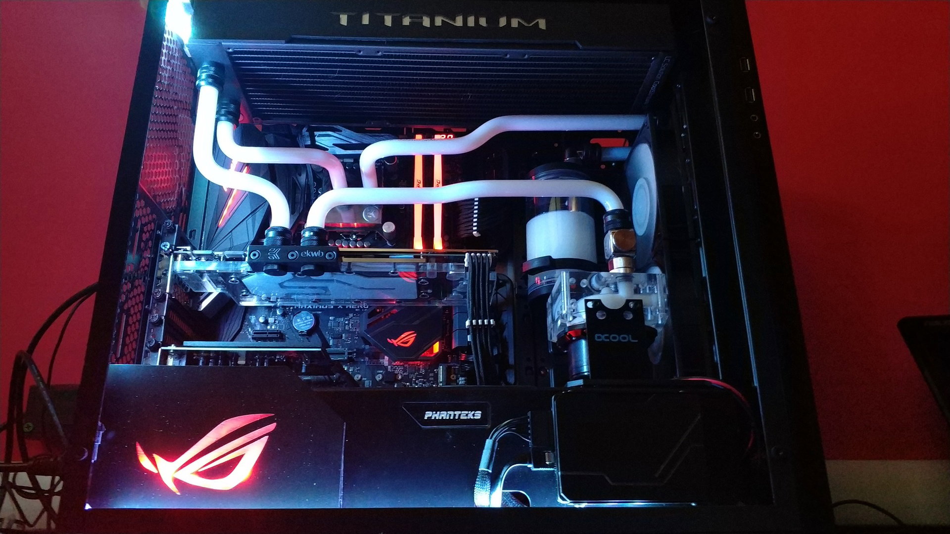 Customer Build. 20 - ROG Titanium » builds.gg