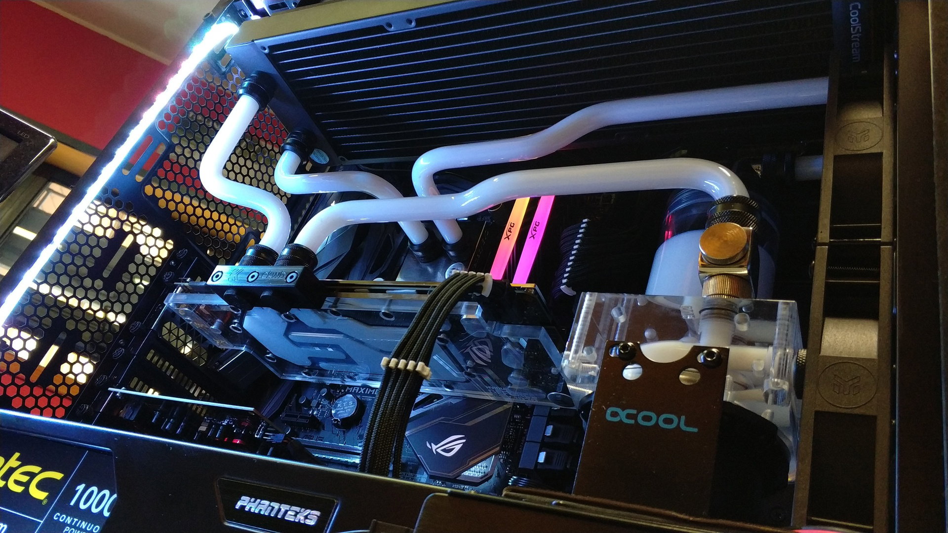 Customer Build. 20 - ROG Titanium » builds.gg
