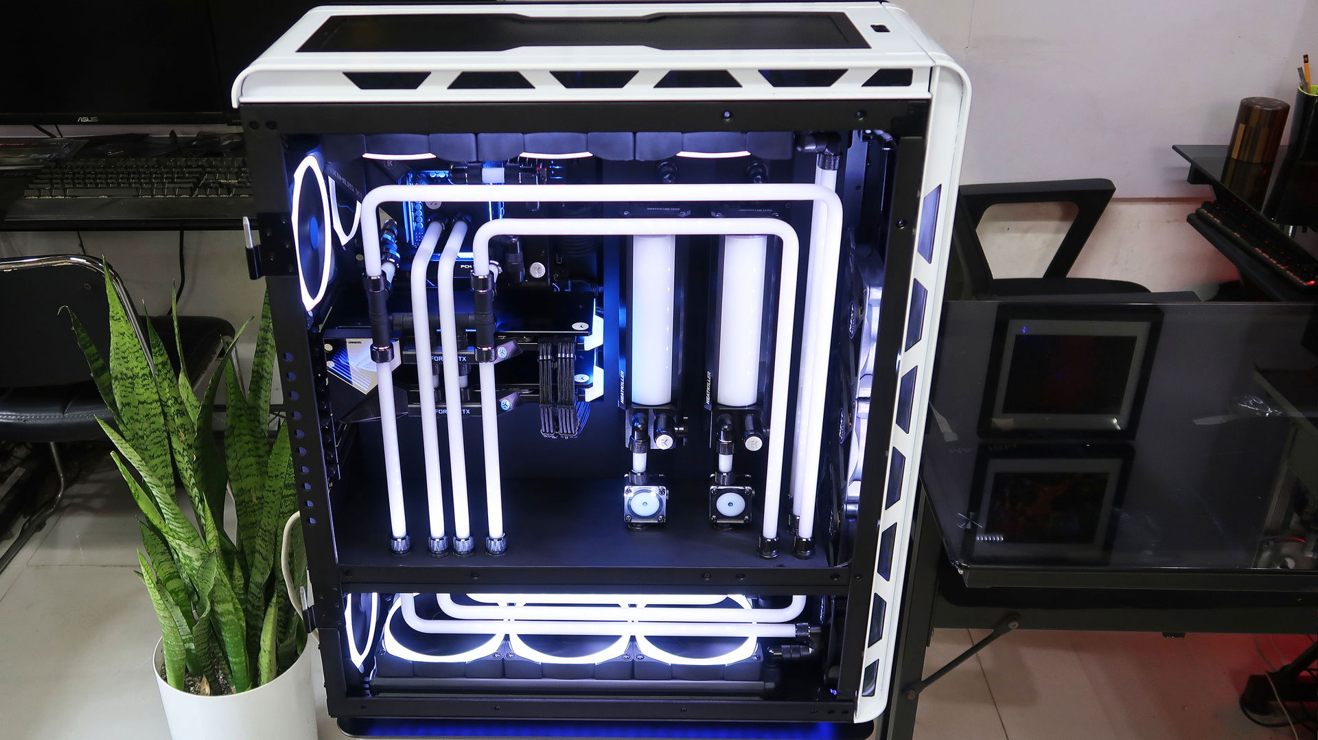 Custom Pc Build #60 "Black Frost" Epic RTX Gaming Pc on a Phanteks ...