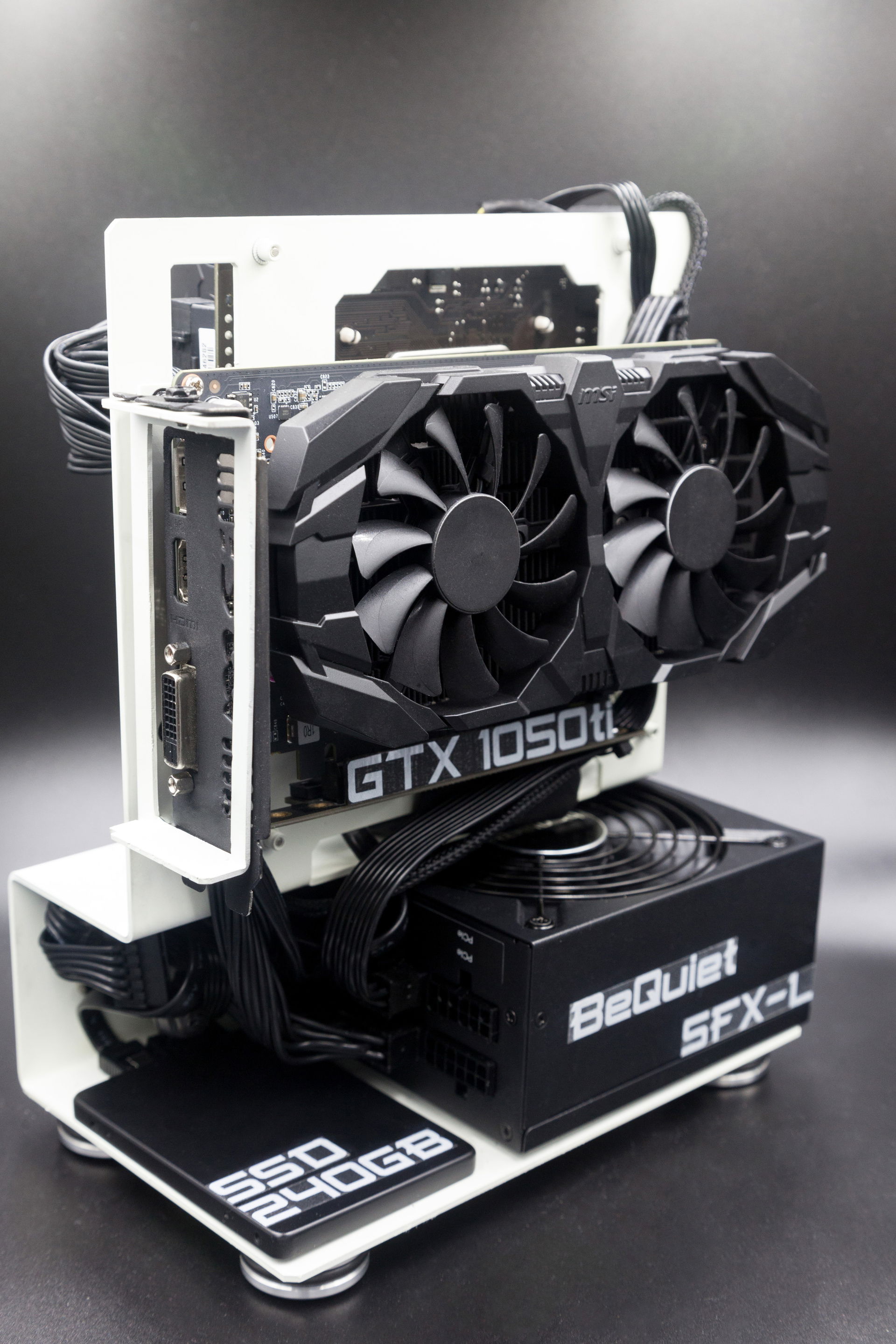 Monochrome Overhaul » builds.gg