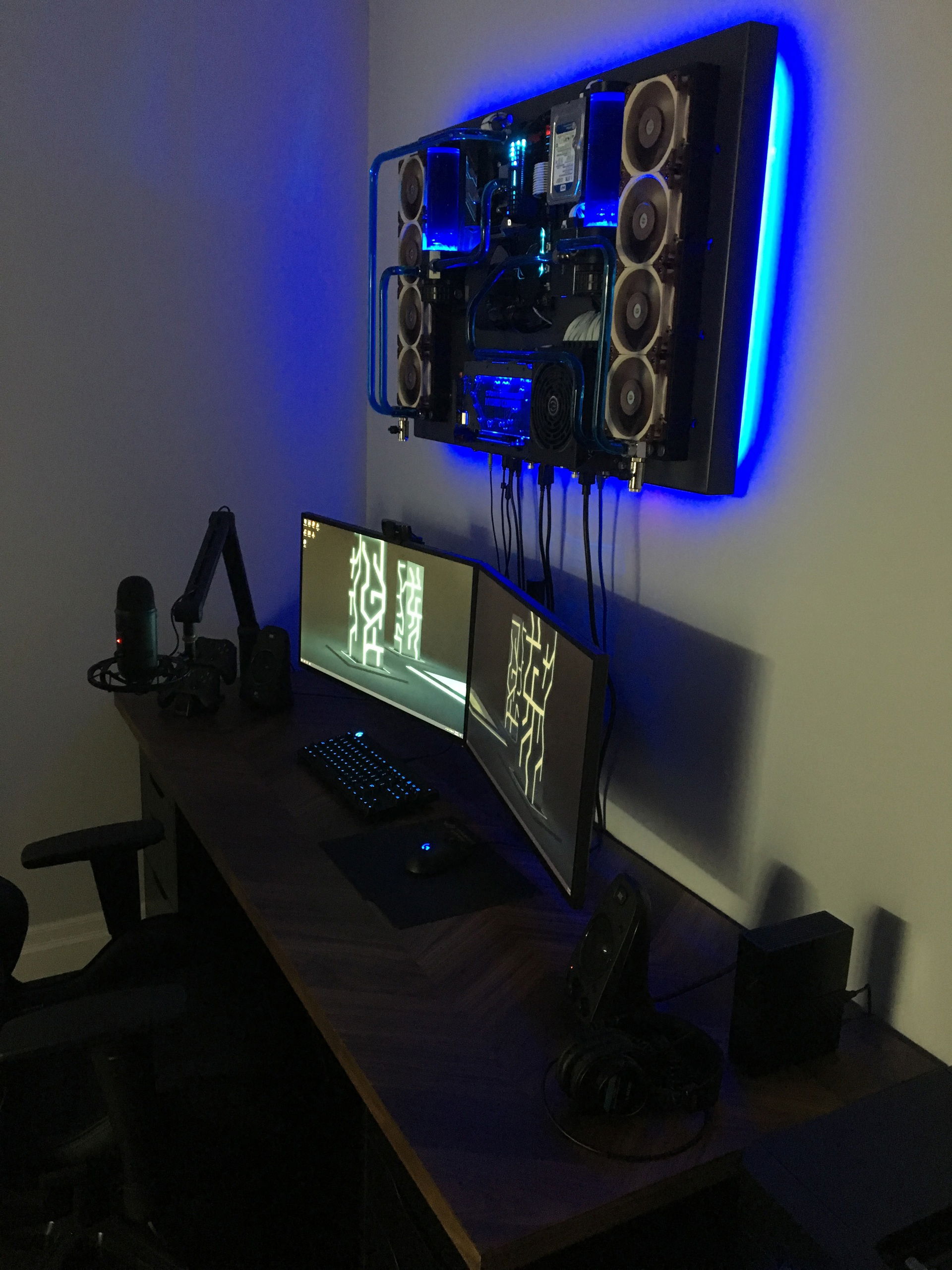 Custom Wall PC » builds.gg