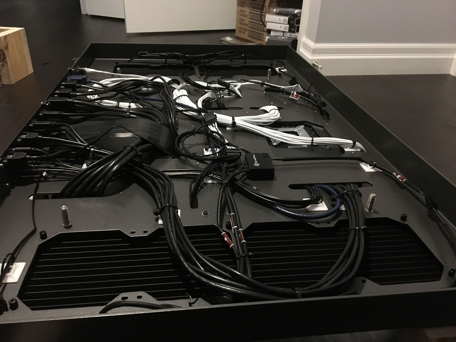 Custom Wall PC » builds.gg