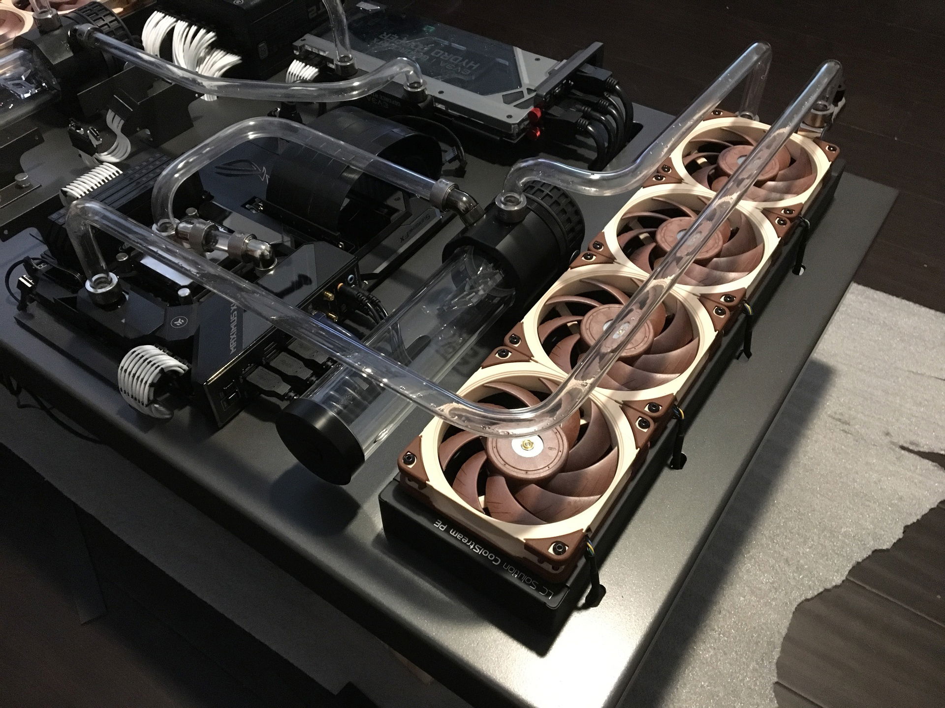 Custom Wall PC » builds.gg