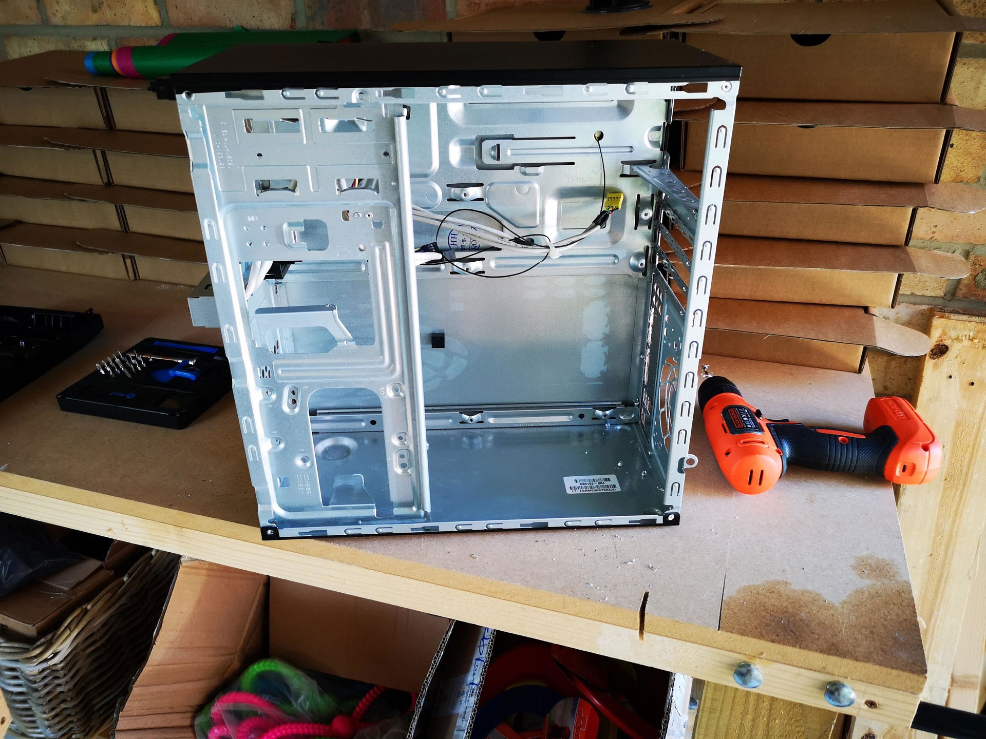 DIY PC TEST BENCH » builds.gg