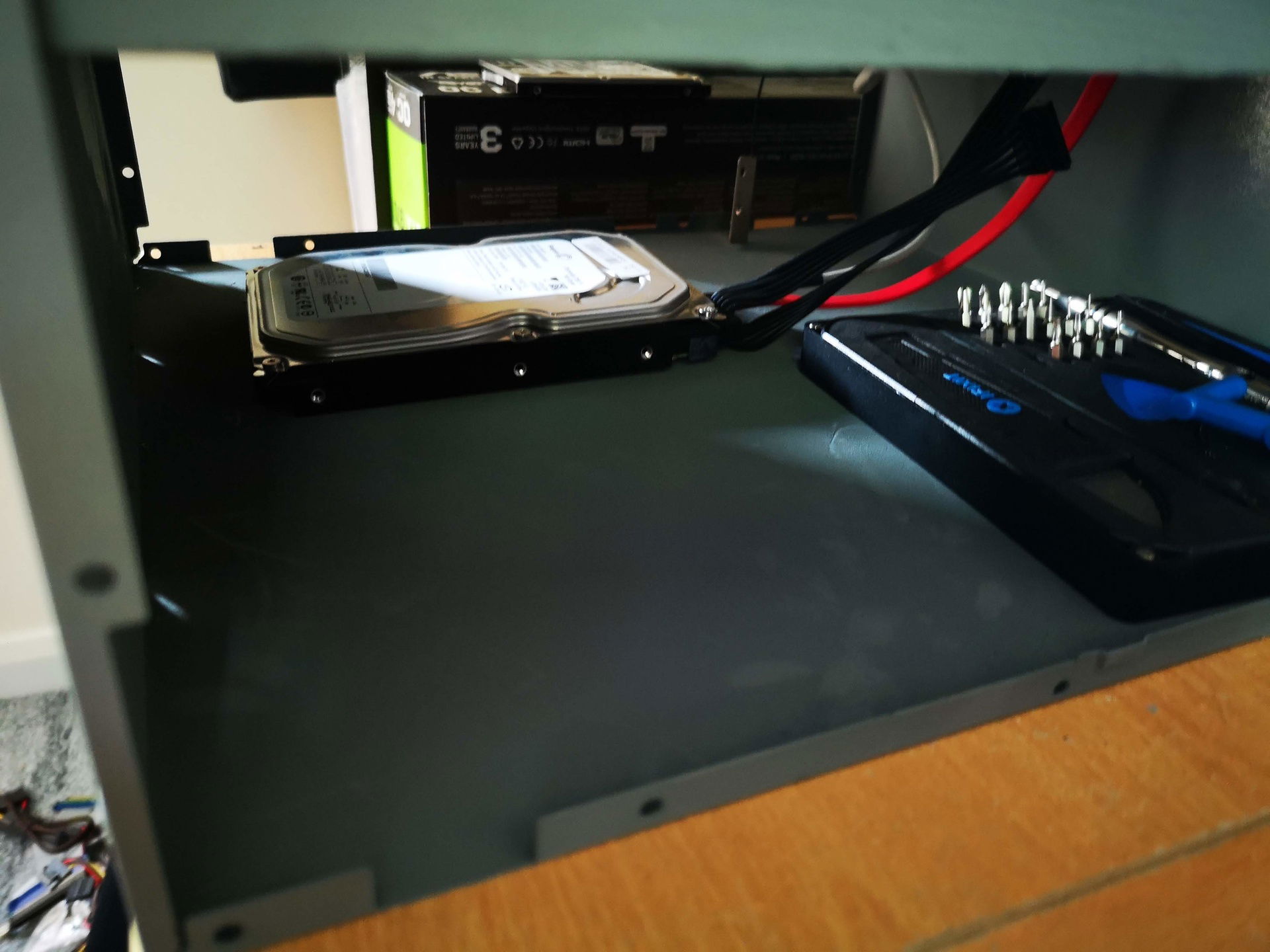 DIY PC TEST BENCH » builds.gg