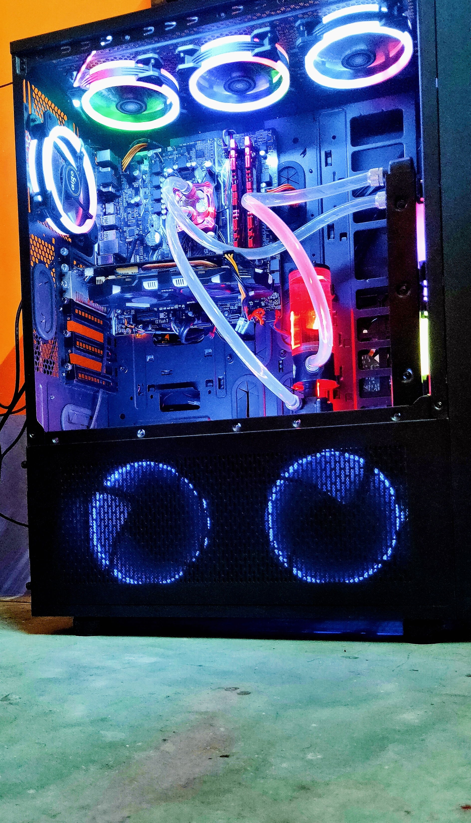 My first custom water cooling loop » builds.gg