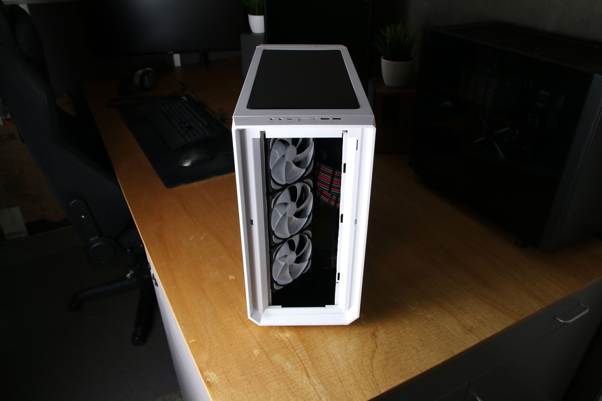 Tweaked Meshify S2 » builds.gg