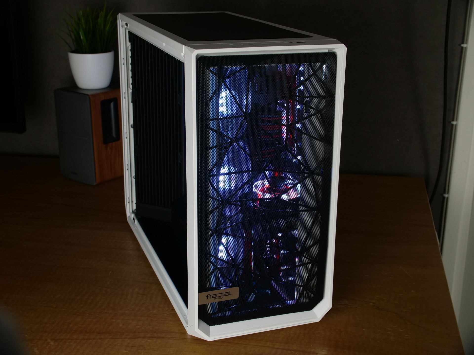 Tweaked Meshify S2 » builds.gg