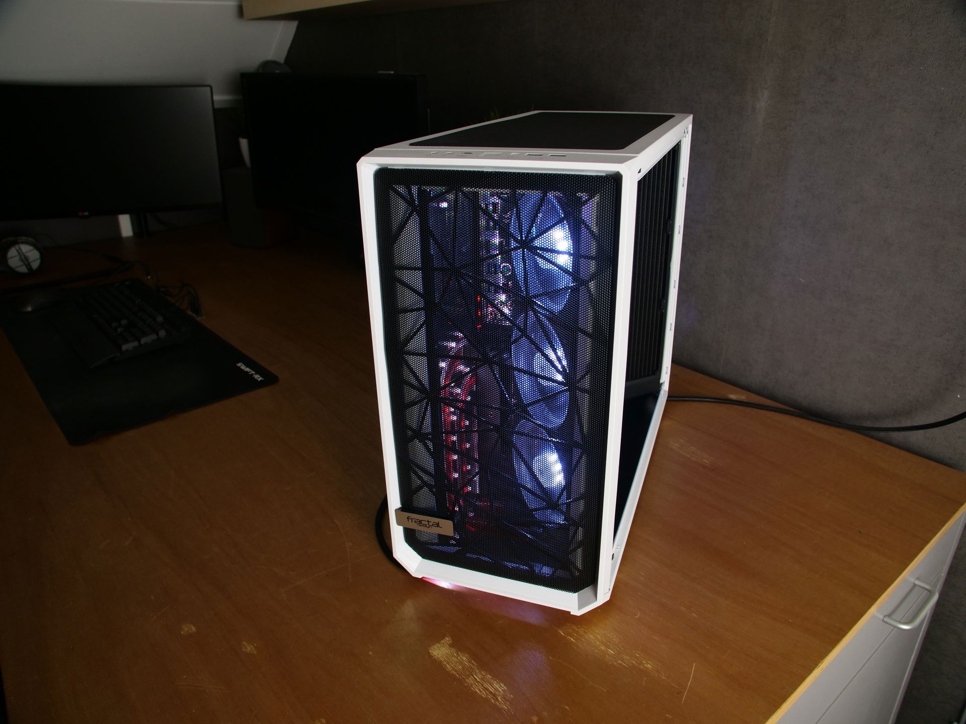 Tweaked Meshify S2 » builds.gg