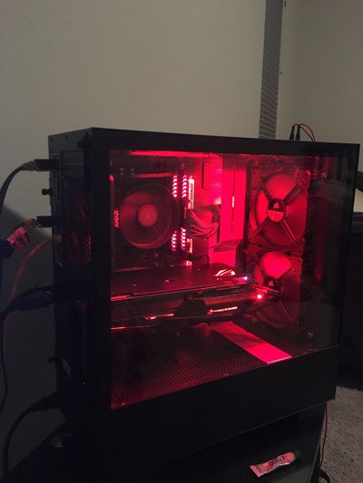 Custom Wall PC » builds.gg