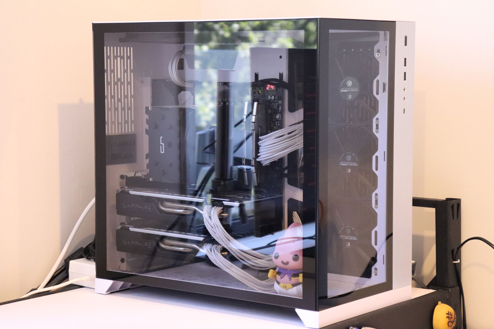 Monochrome RGB » builds.gg