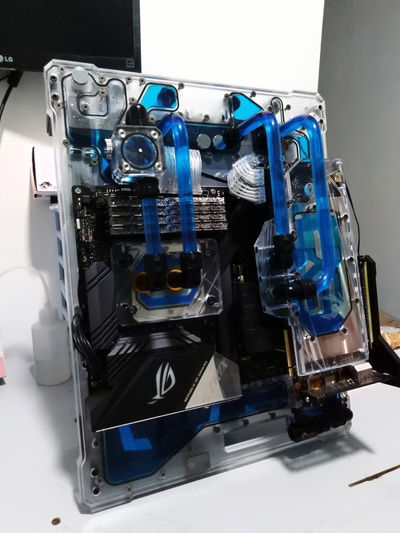 Custom Wall PC » builds.gg