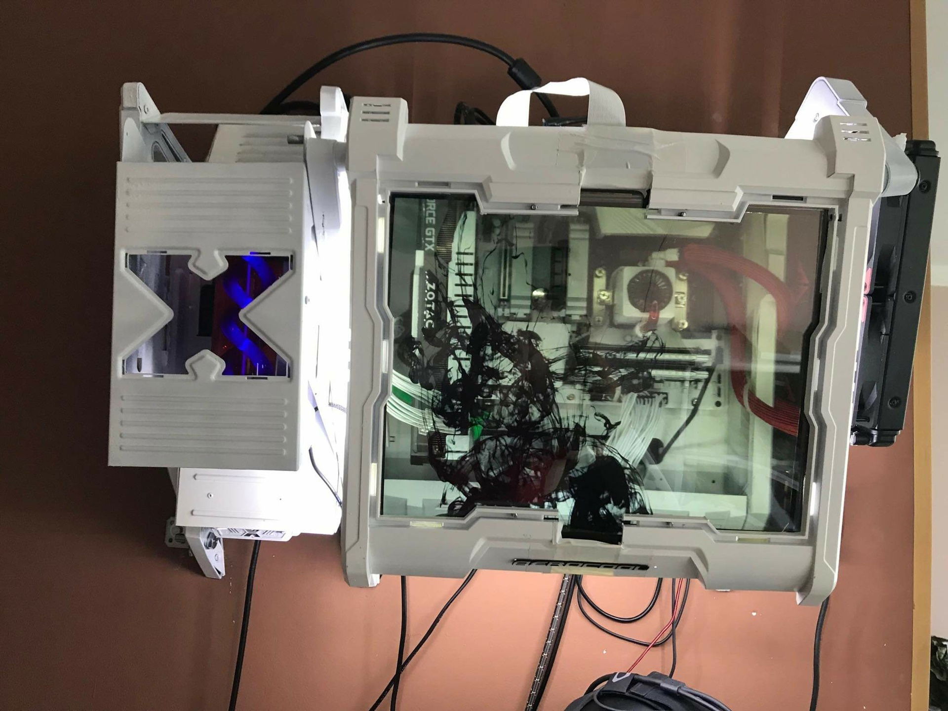 AeroCool Strike-X AIR Snowblinded » builds.gg