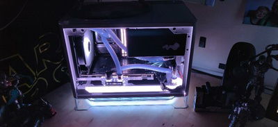 RED gaming pc » builds.gg