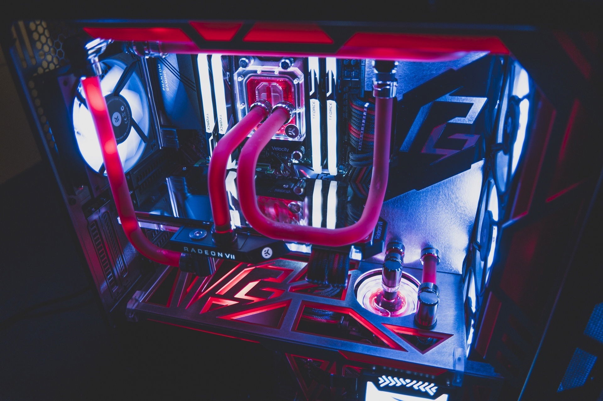 SILVERMIST // a Phantom Gaming Build » builds.gg