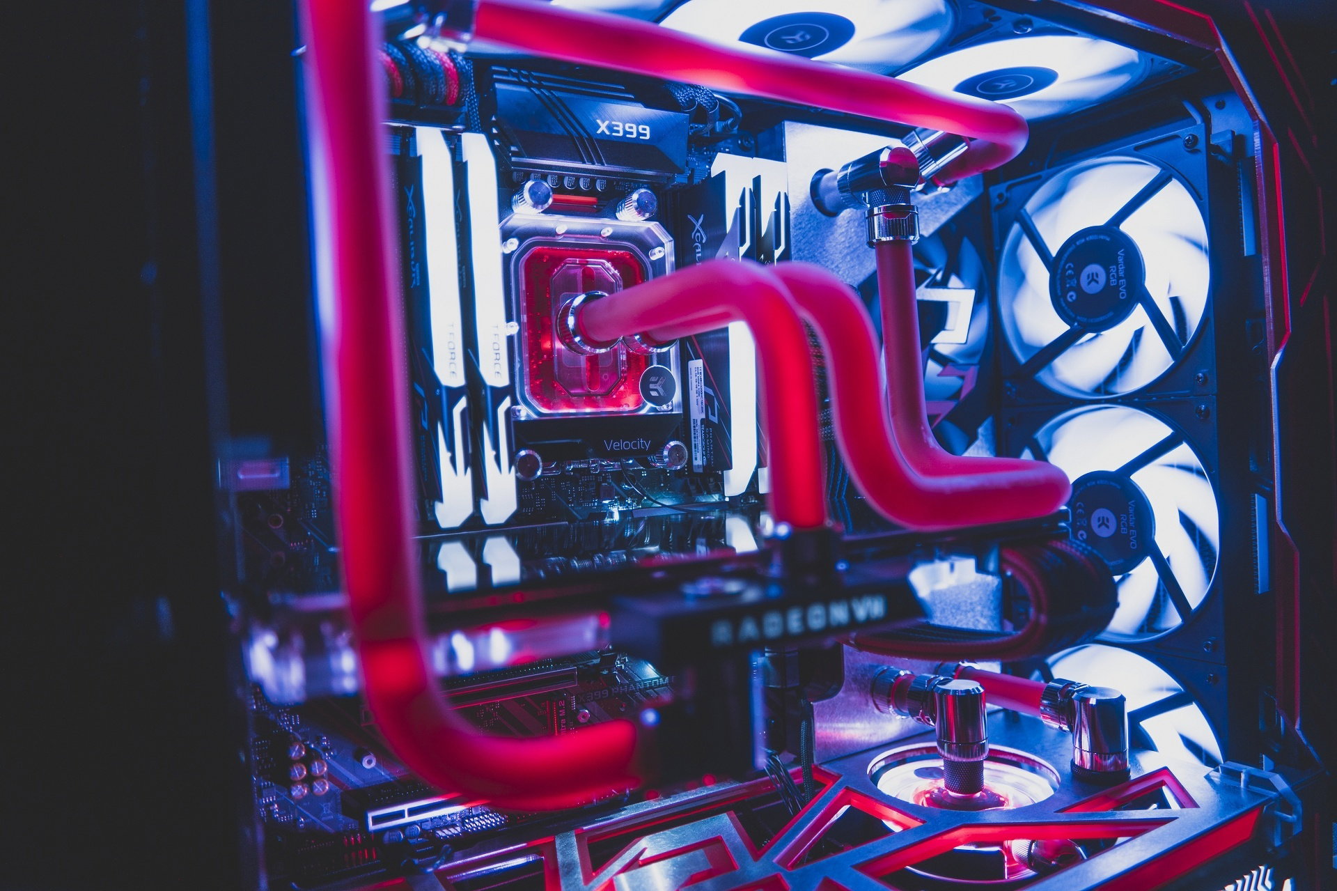 SILVERMIST // a Phantom Gaming Build » builds.gg