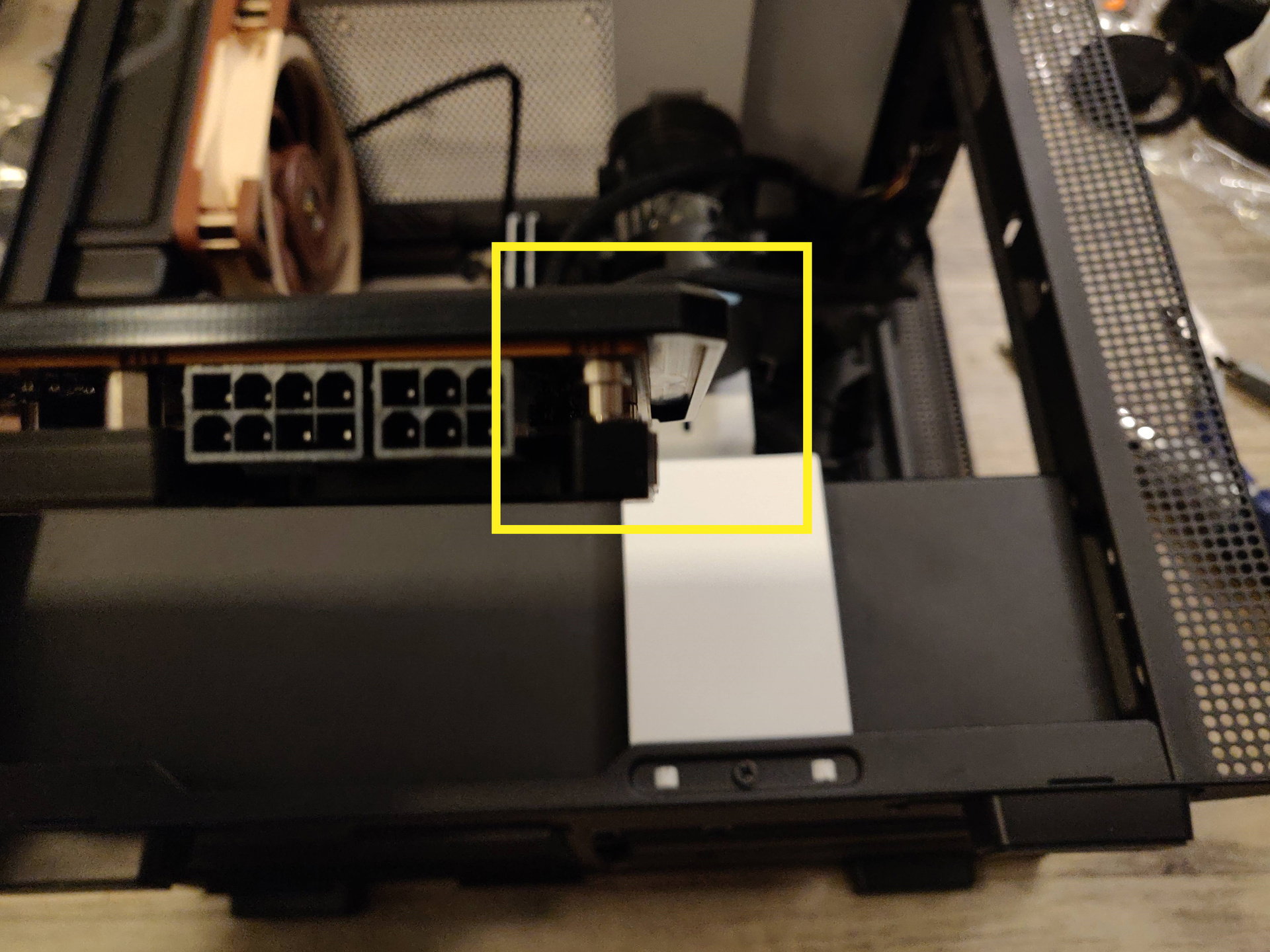 AMD Ryzen / Radeon water cooled in a NZXT H210 using Optimus Signature ...