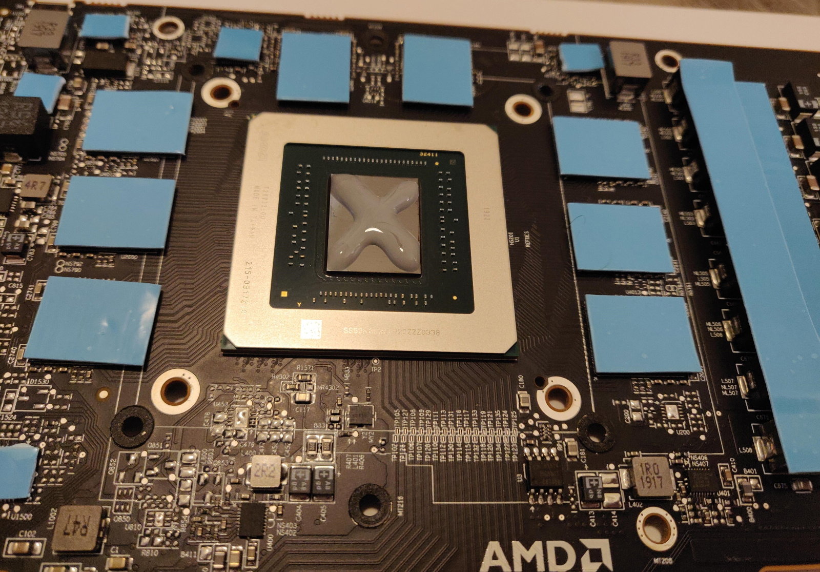 AMD Ryzen / Radeon water cooled in a NZXT H210 using Optimus Signature ...